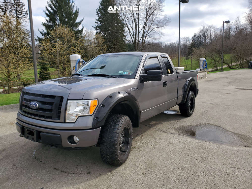 2010 Ford F-150 Wheel Offset Aggressive > 1" Outside Fender Leveling ...