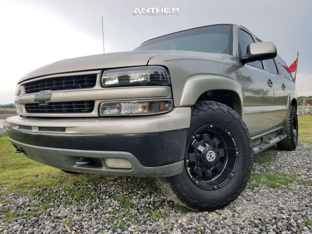 2001 Chevrolet Suburban 1500 Wheel Offset HellaFlush Stock | 1194108 ...