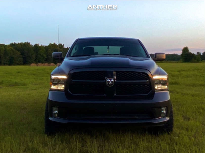 2014 Ram 1500 Wheel Offset Aggressive > 1" Outside Fender Suspension ...