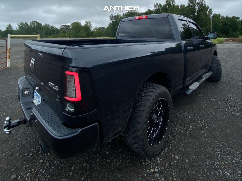 2014 Ram 1500 Wheel Offset Aggressive > 1" Outside Fender Suspension ...