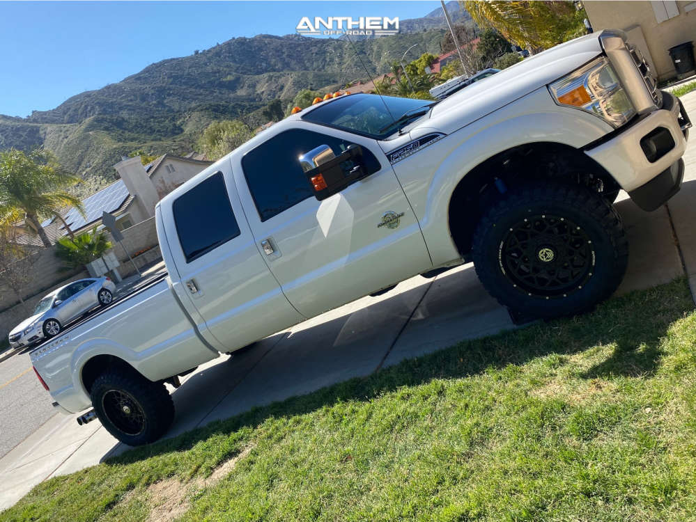 2013 Ford F-250 Super Duty Wheel Offset Aggressive > 1" Outside Fender ...