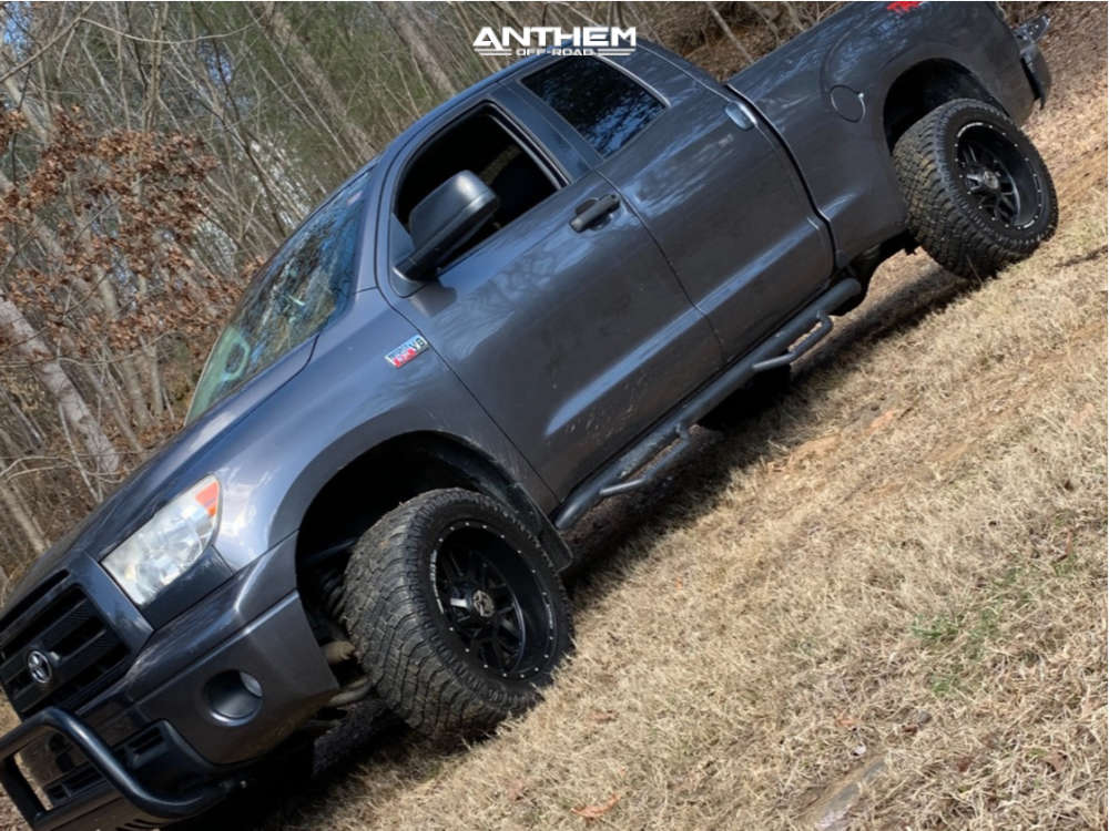 2012 Toyota Tundra Wheel Offset Aggressive > 1" Outside Fender Leveling ...