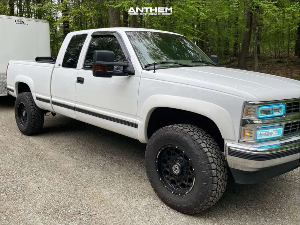 1998 Chevrolet C1500 Wheel Offset Aggressive > 1" Outside Fender ...
