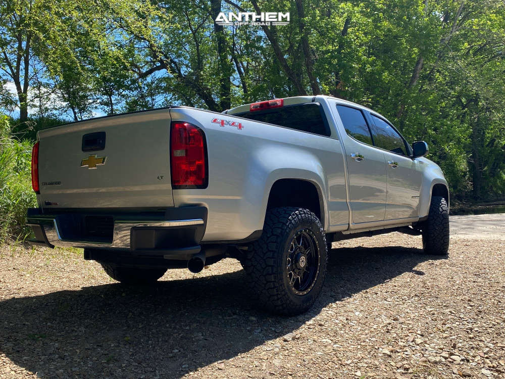 2017 Chevrolet Colorado Wheel Offset Aggressive > 1" Outside Fender ...