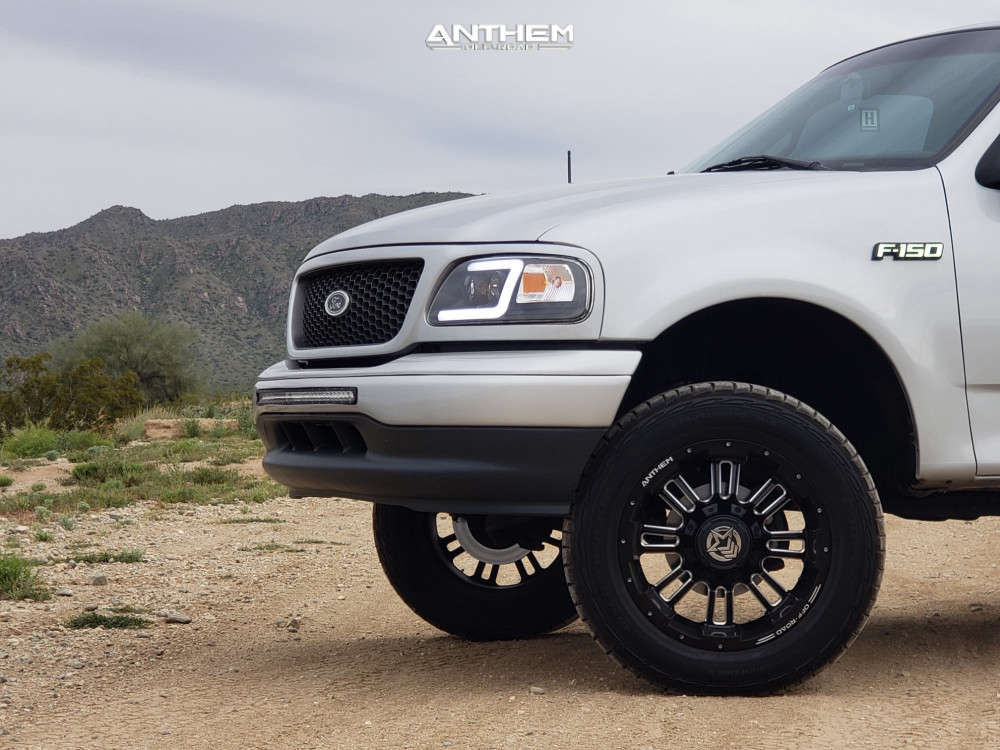 2002 Ford F-150 Wheel Offset Aggressive > 1" Outside Fender Suspension ...
