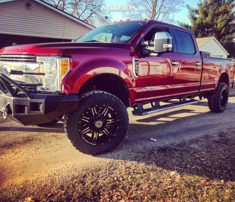 2017 Ford F-350 Super Duty Wheel Offset Aggressive > 1" Outside Fender ...