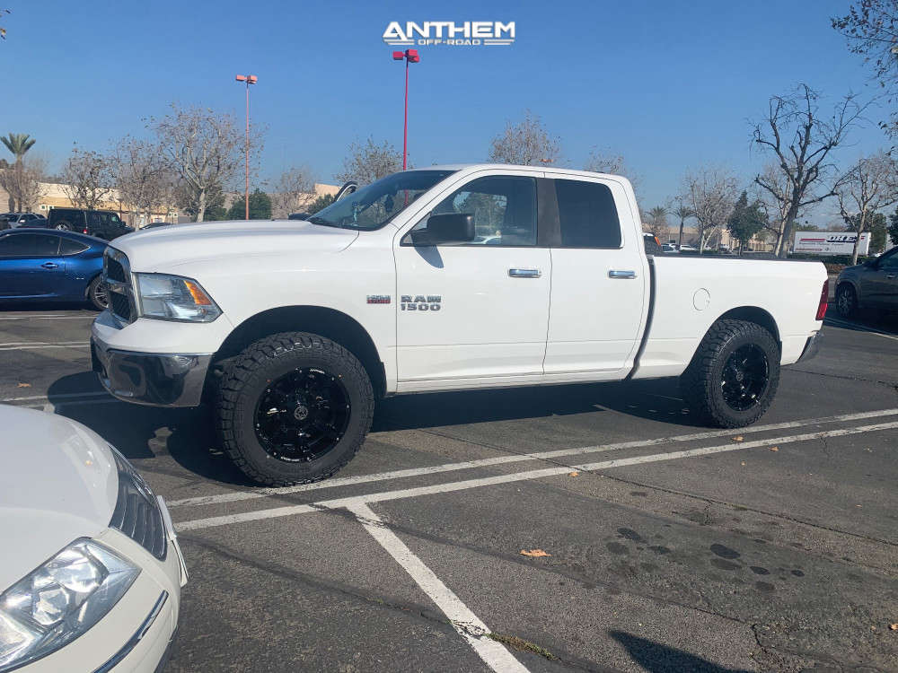 2014 Ram 1500 Wheel Offset Aggressive > 1" Outside Fender Suspension ...
